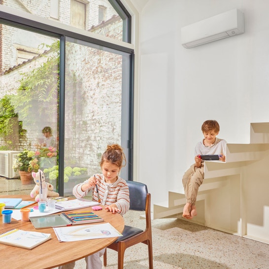 Daikin Multi+ split-systeem: Koeling en warm tapwater in één | Daikin