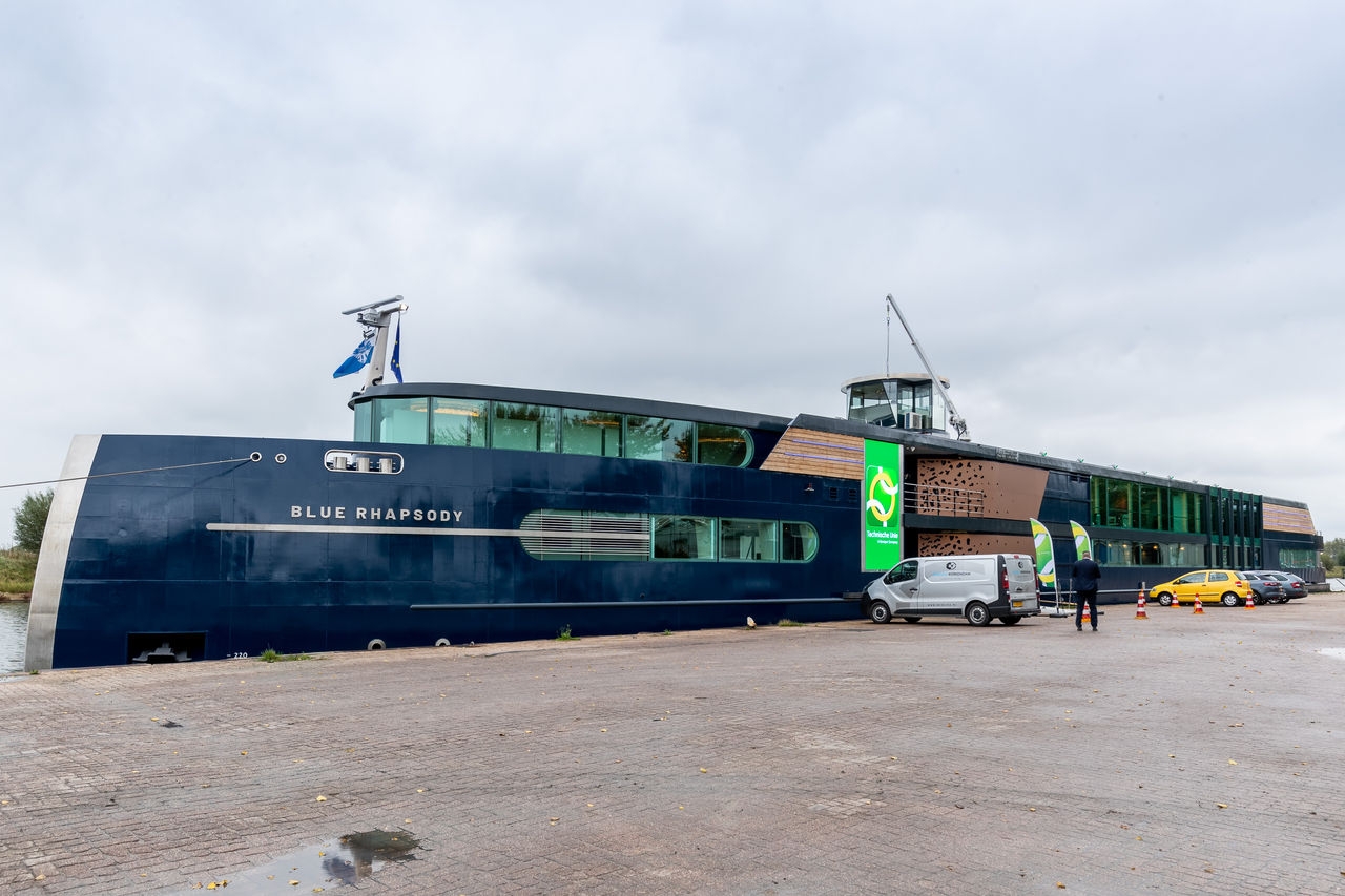 TeamCo Shipyard / Blue Rhapsody | Daikin